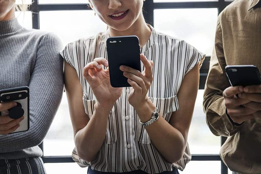 Do you think you're addicted to your cell phone? - RV Travel
