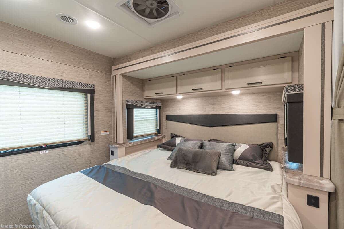 RV Review: 2022 Thor A.C.E. 27.2 – America's favorite motorhome? - RV ...