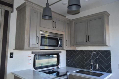 RV Review: 2022 Keystone Raptor 429 fifth wheel toy hauler – beast mode ...