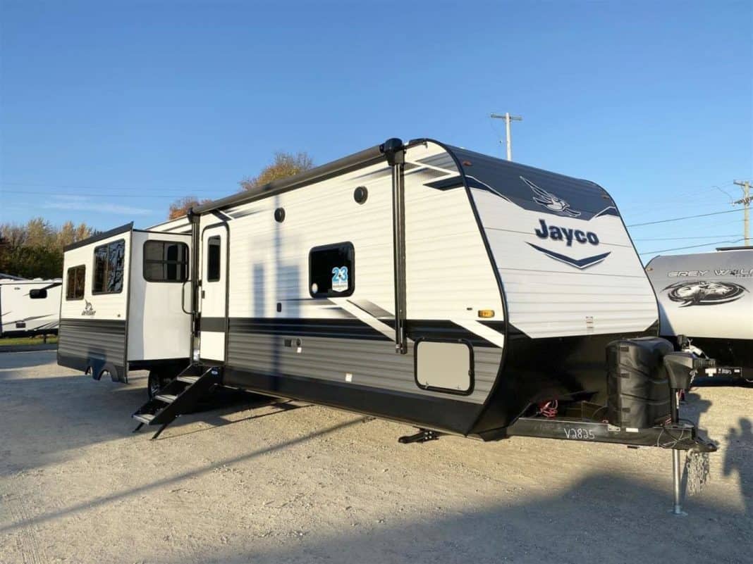 RV Review: 2022 Jayco Jay Flight 34RSBS – A destination option - RV Travel