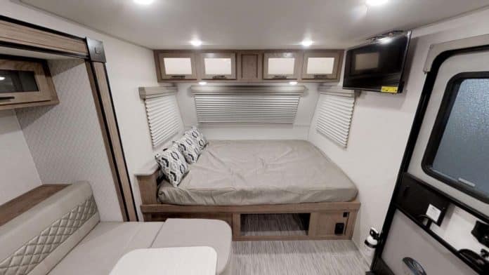 RV Review: 2022 NoBo 19.8 travel trailer with power galore - RV Travel