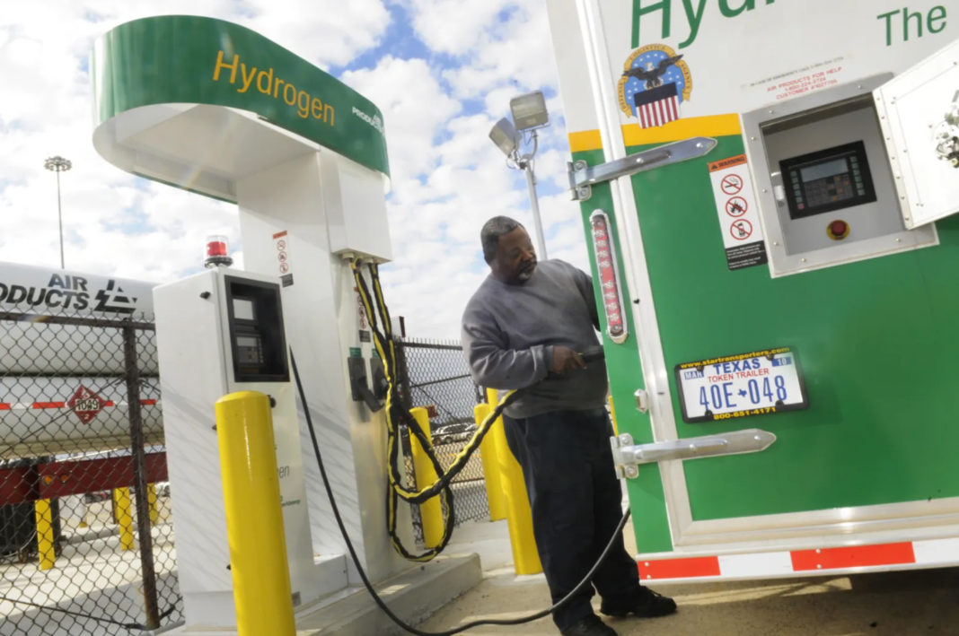 Hydrogen-drive motorhomes? Cummins building fuel cells for big vehicles ...