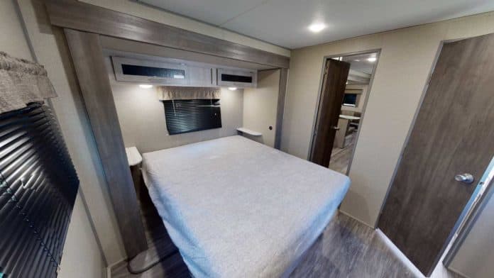 RV Review: 2023 Aurora 26FKDS Travel Trailer - RV Travel