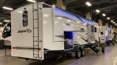 RV Review: 2023 Jayco Eagle HT 320FBOK—spaaaacious - RV Travel