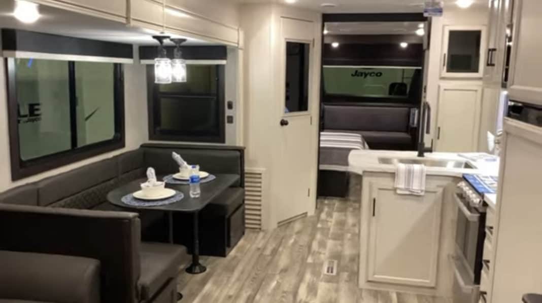 RV Review: 2023 Jayco Eagle HT 320FBOK—spaaaacious - RV Travel