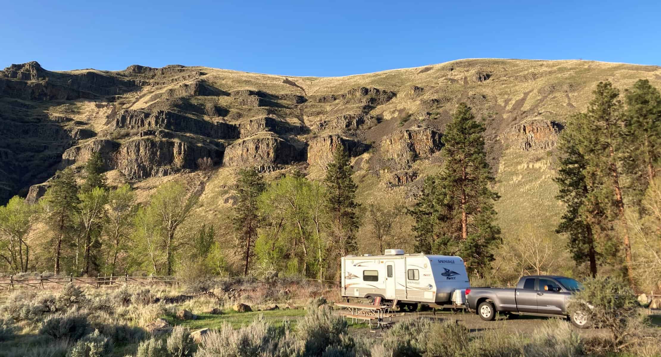 These new portable solar panels are the cat’s meow! - RV Travel