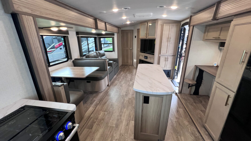 Love windows? New Keystone Outback 296URK might be for you - RV Travel