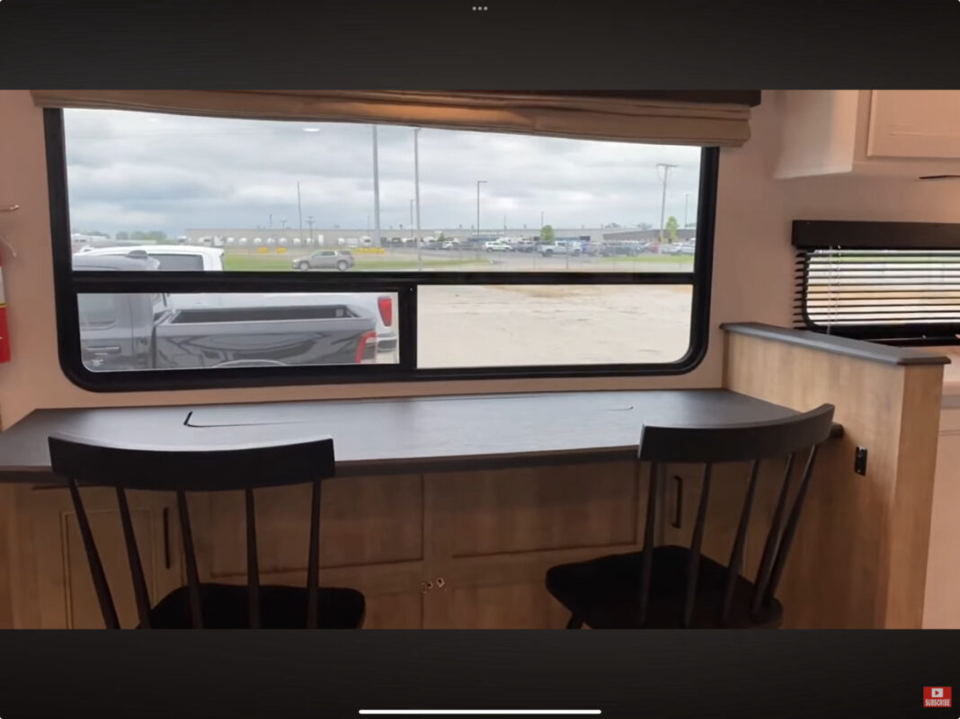 Wow windows—Keystone Arcadia 246SLRK fifth wheel - RV Travel