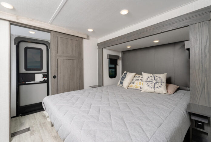 Keystone Alpine Avalanche Edition 390DS—Big, private spaces for ...