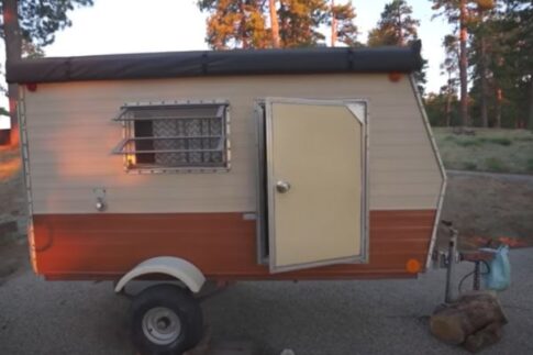 Vintage Hobbit camper RV Tour – Tiny 1983 Ashford travel trailer