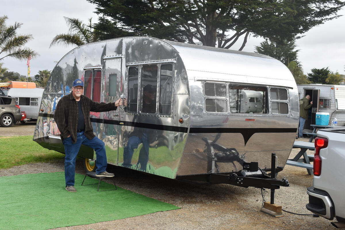 Transforming a 28-foot Boles Aero Estrellita into an ideal 20-foot ...