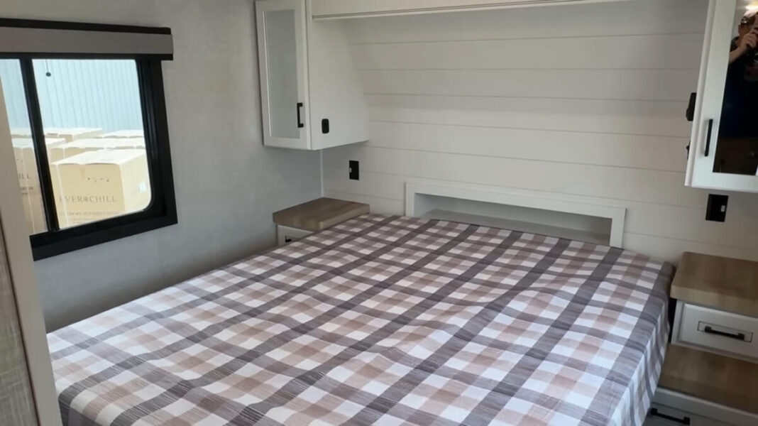 RV review: 2025 Jayco Eagle HT 27MLC – Counterpalooza - RV Travel