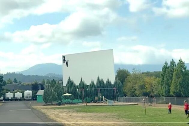 Camping and a Movie - Drive-In Movie campground in Oregon