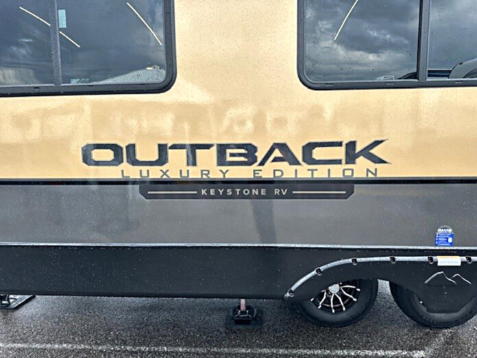 RV review: Keystone Outback 328RL—striking gold - RV Travel