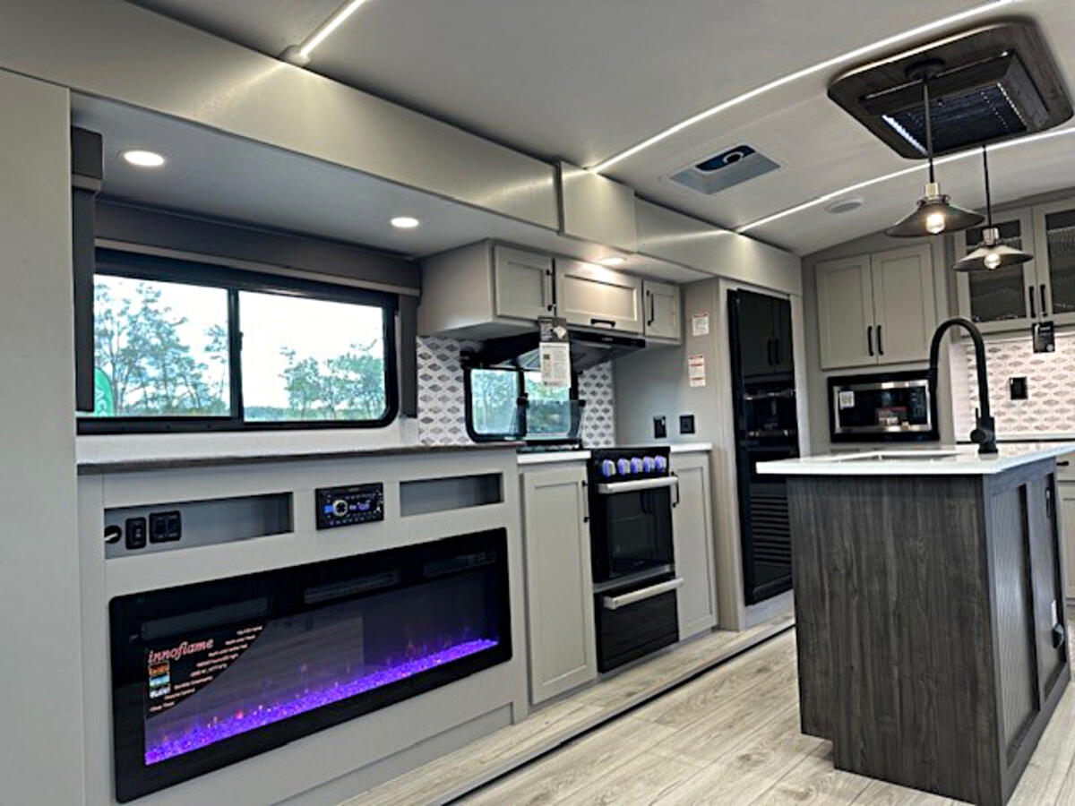 RV review: Keystone Outback 328RL—striking gold - RV Travel
