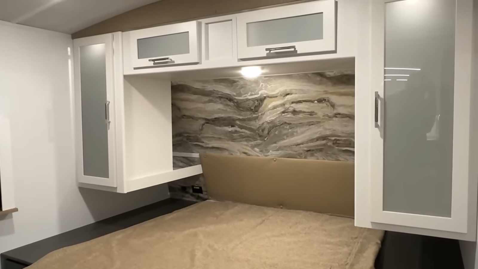 RV review: 2025 Keystone Bullet Crossfire 270RKS with a magic desk - RV ...