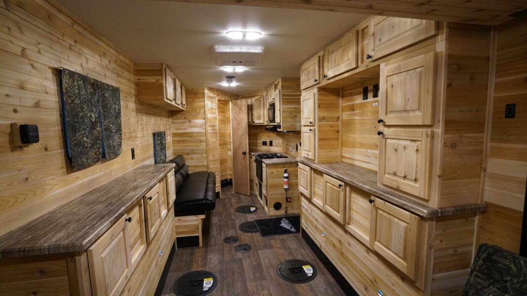 RV review: Glacier Ice House 18RD—Something fishy going on - RV Travel