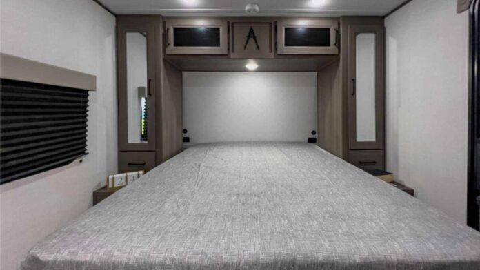 RV review: Grand Design Transcend 265BHT—More uses for bunk space