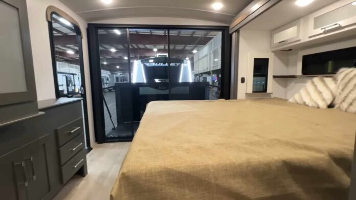 RV review: Keystone Bullet two-fer—271KBS with porch and 265FKS without