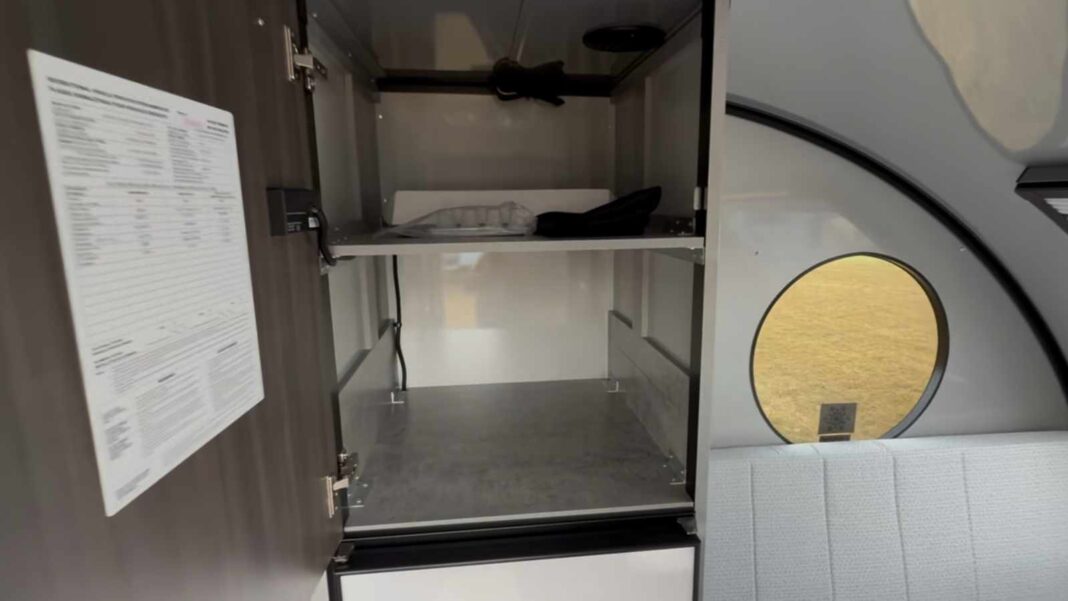 2026 Safari Condo Alto F2414 is light and spacious