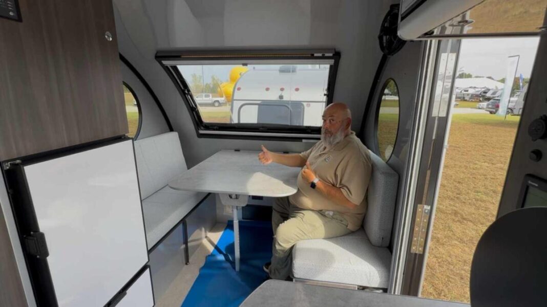 2026 Safari Condo Alto F2414 is light and spacious