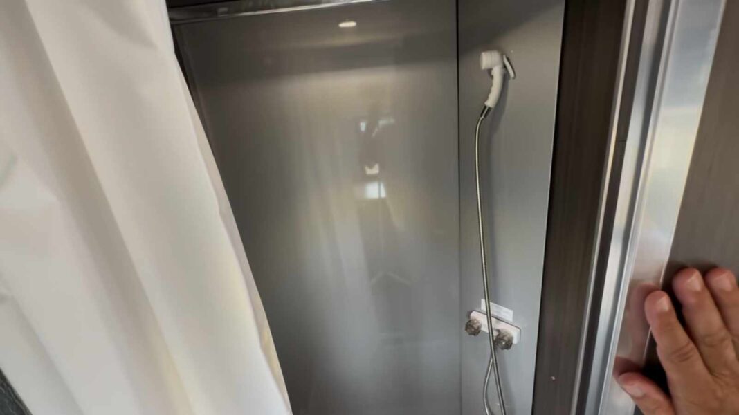 2026 Safari Condo Alto F2414 is light and spacious
