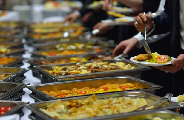 In Las Vegas, pack your belly with a $100 casino buffet