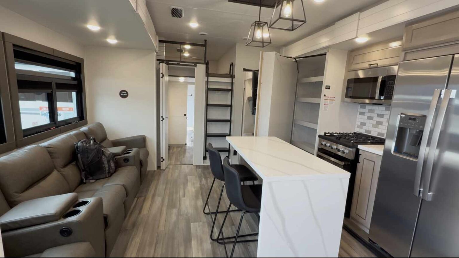 RV review: Highland Ridge Open Range 3X 393TBR – three bedrooms!