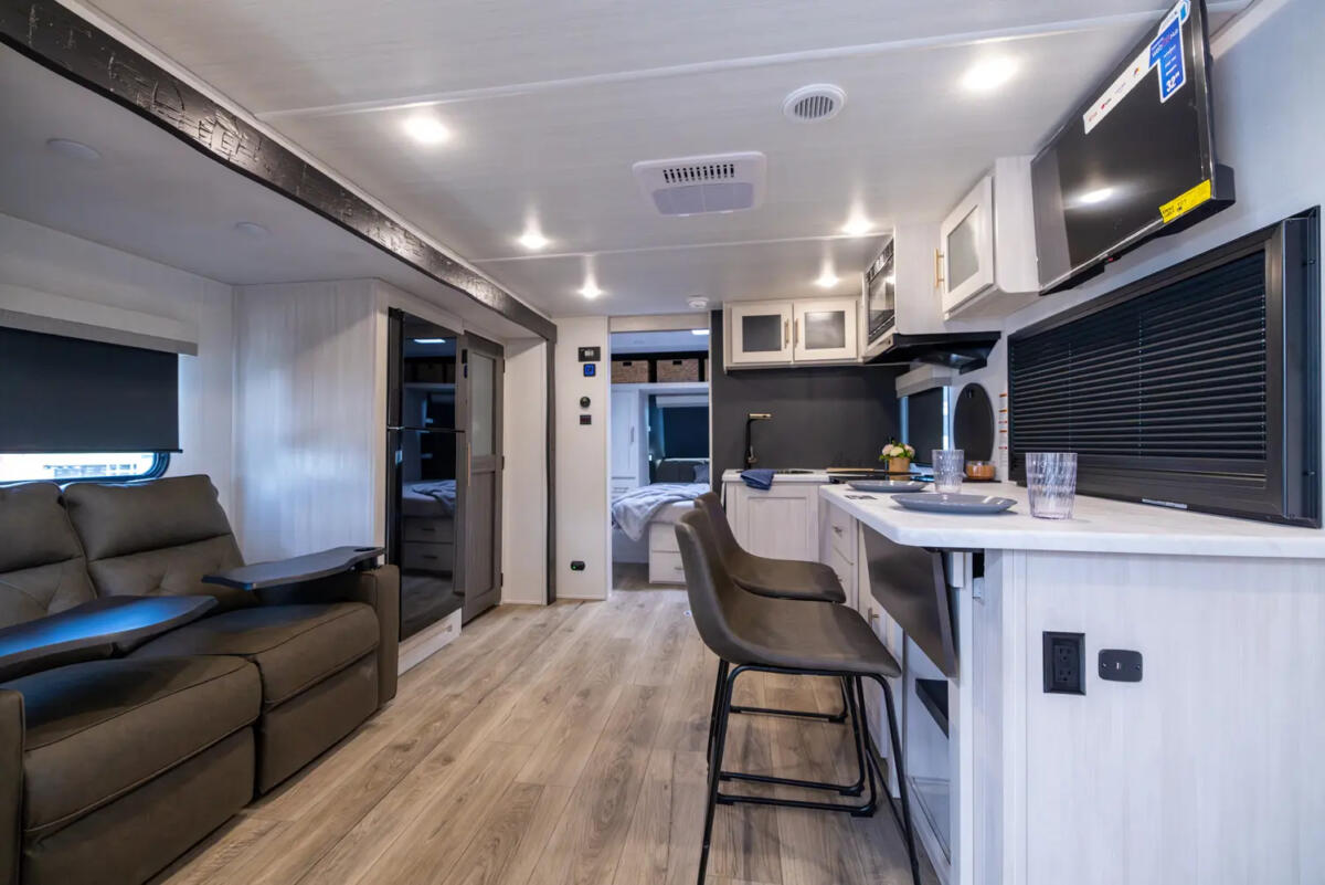 2026 r-pod Un-Mapped 22RB—redefines r-pod trailers