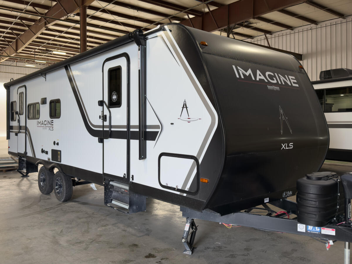 2026 Grand Design Imagine XLS 25RLE: A light, practical, and thoughtful ...
