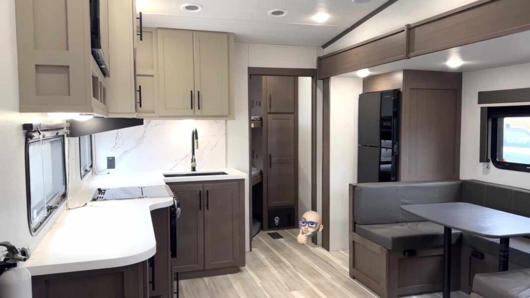 RV review: 2026 Keystone Cougar Sport 2700BH—Lots o' sleep space