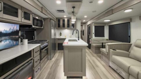 RV review: 2026 Grand Design Reflection 342BHTS—hmmm...