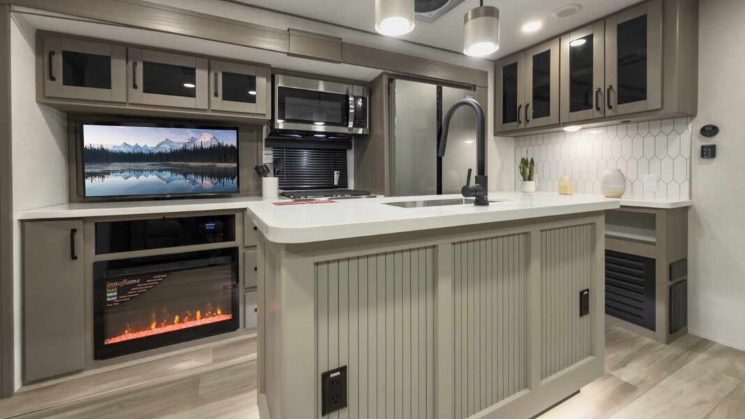 RV review: 2026 Grand Design Reflection 342BHTS—hmmm...