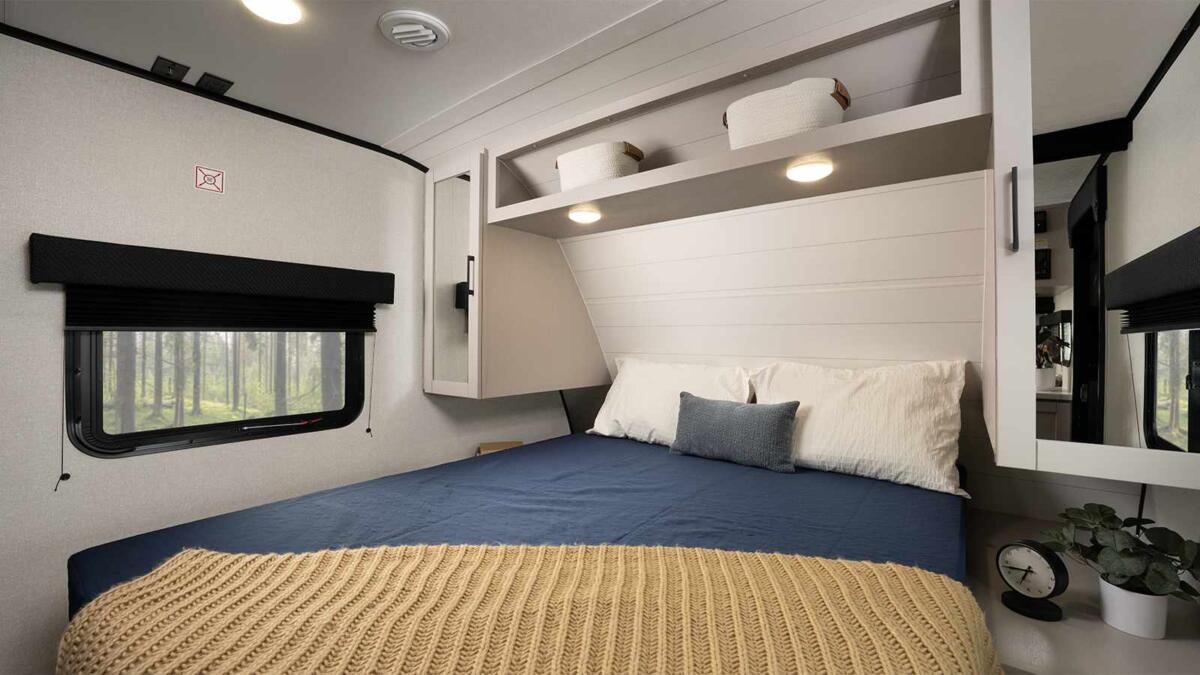 RV review: 2027 Jayco Jay Feather 26BHSL—Affordable and familiar